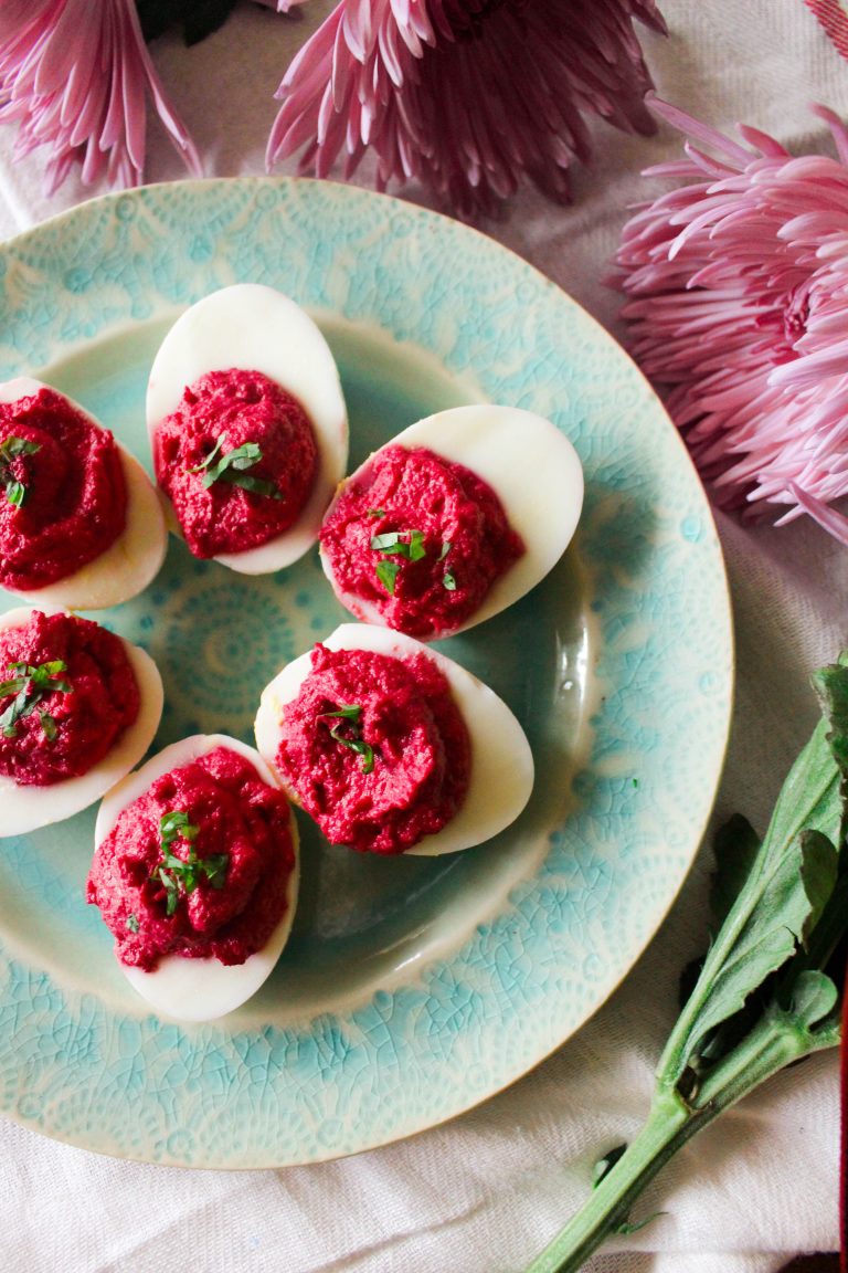 Beet Deviled Eggs – What Great Grandma Ate