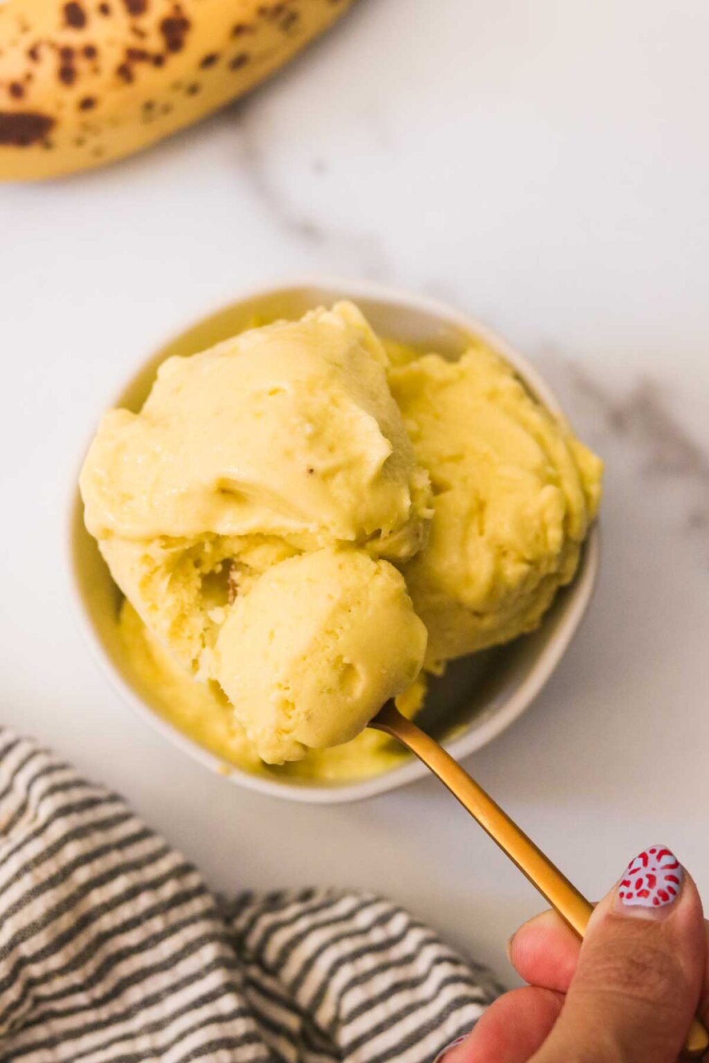 3-Ingredient Mango Nice Cream (Vegan, No Churn)