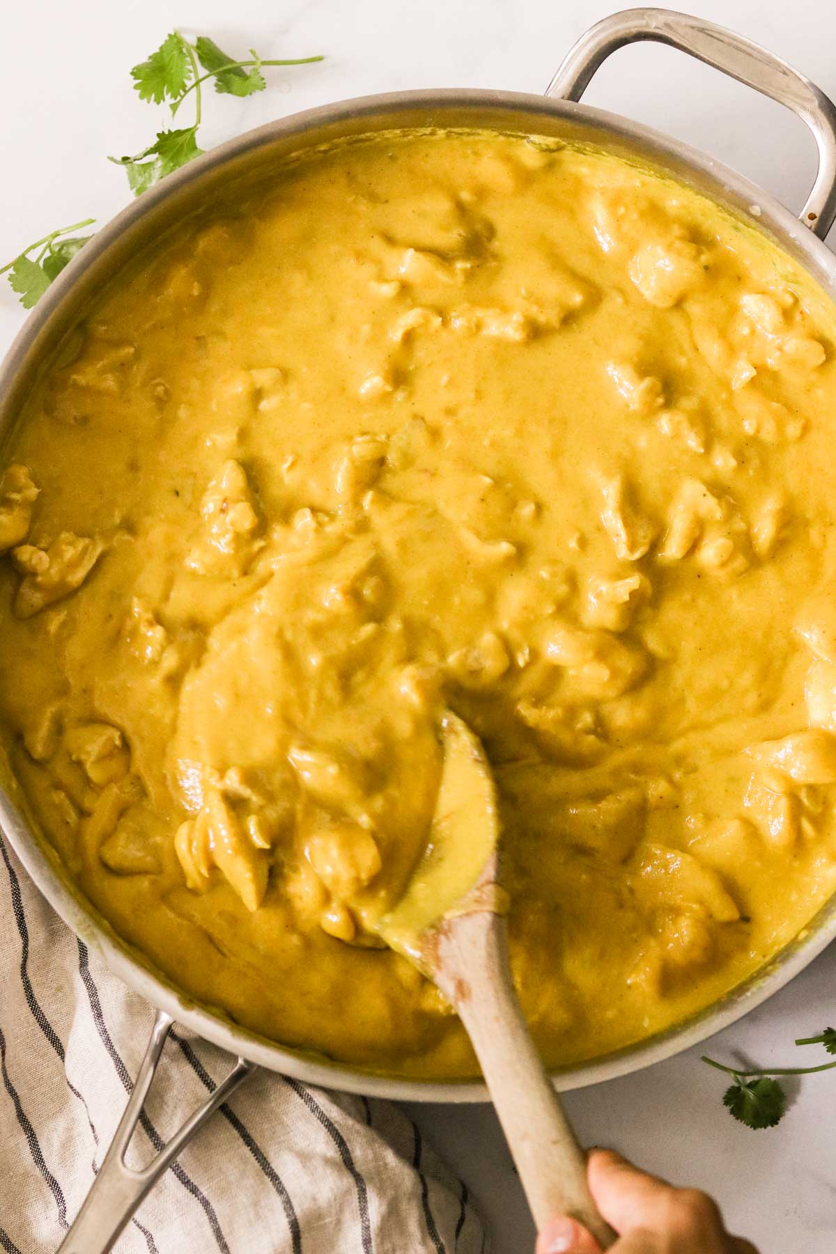 Mango Chicken Curry (Whole30 & Paleo-Friendly) - 30 Minute Meal