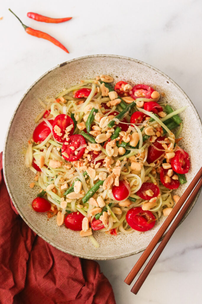 Easy Thai Green Papaya Salad Recipe (Som Tum/Tam)