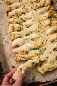 Cheesy Garlic Pull-Apart Christmas Tree Bread Recipe