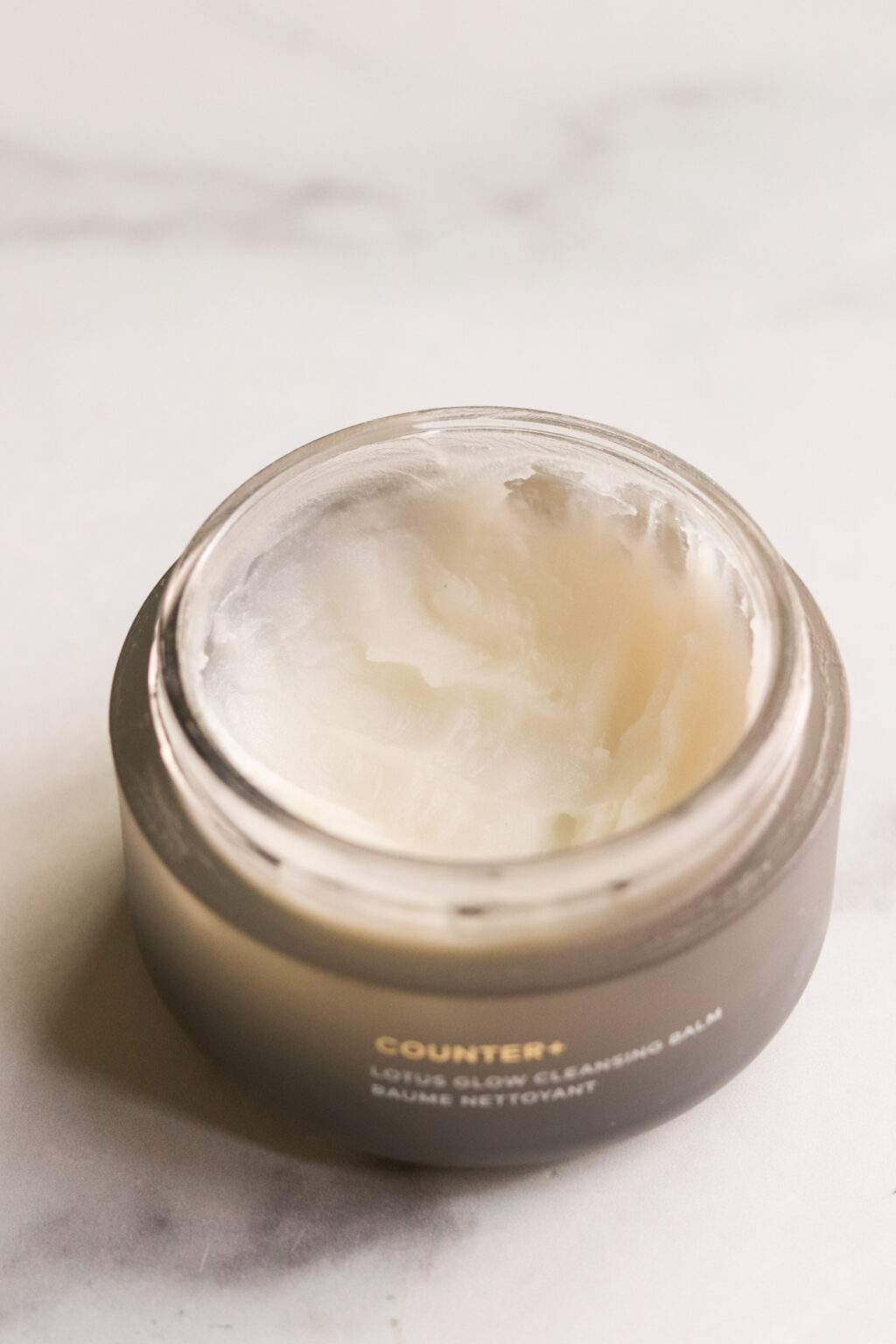 How to Cleanse Your Skin with Oil Cleansing Method